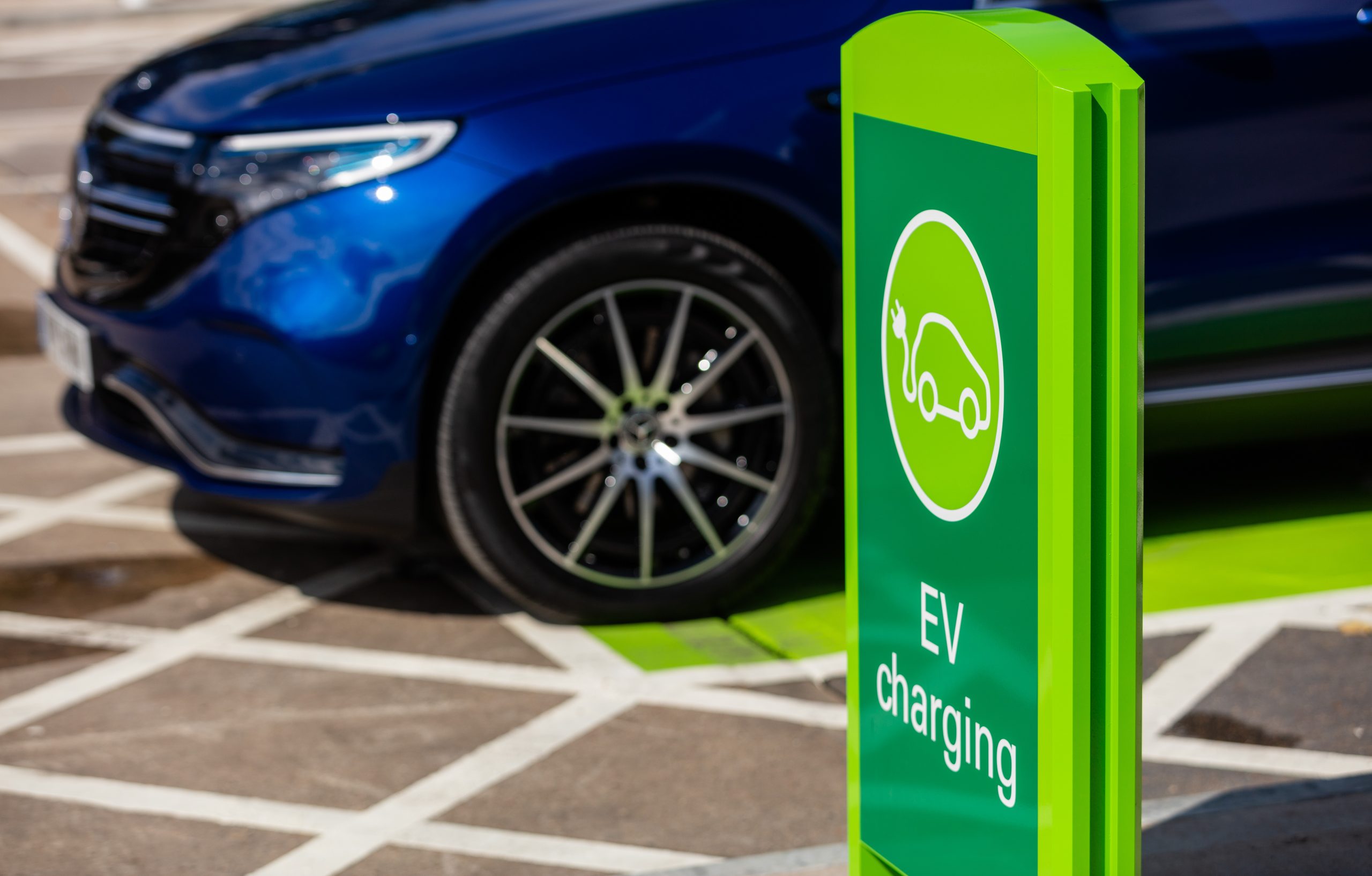 ElectricDrives | Electric car chargers bp chargemaster become bp pulse