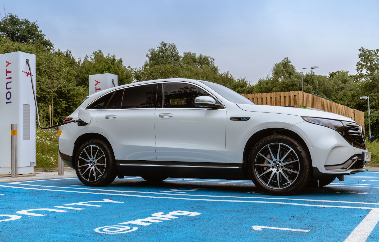 ElectricDrives | Mercedes-Benz and Sila partnership develops higher ...