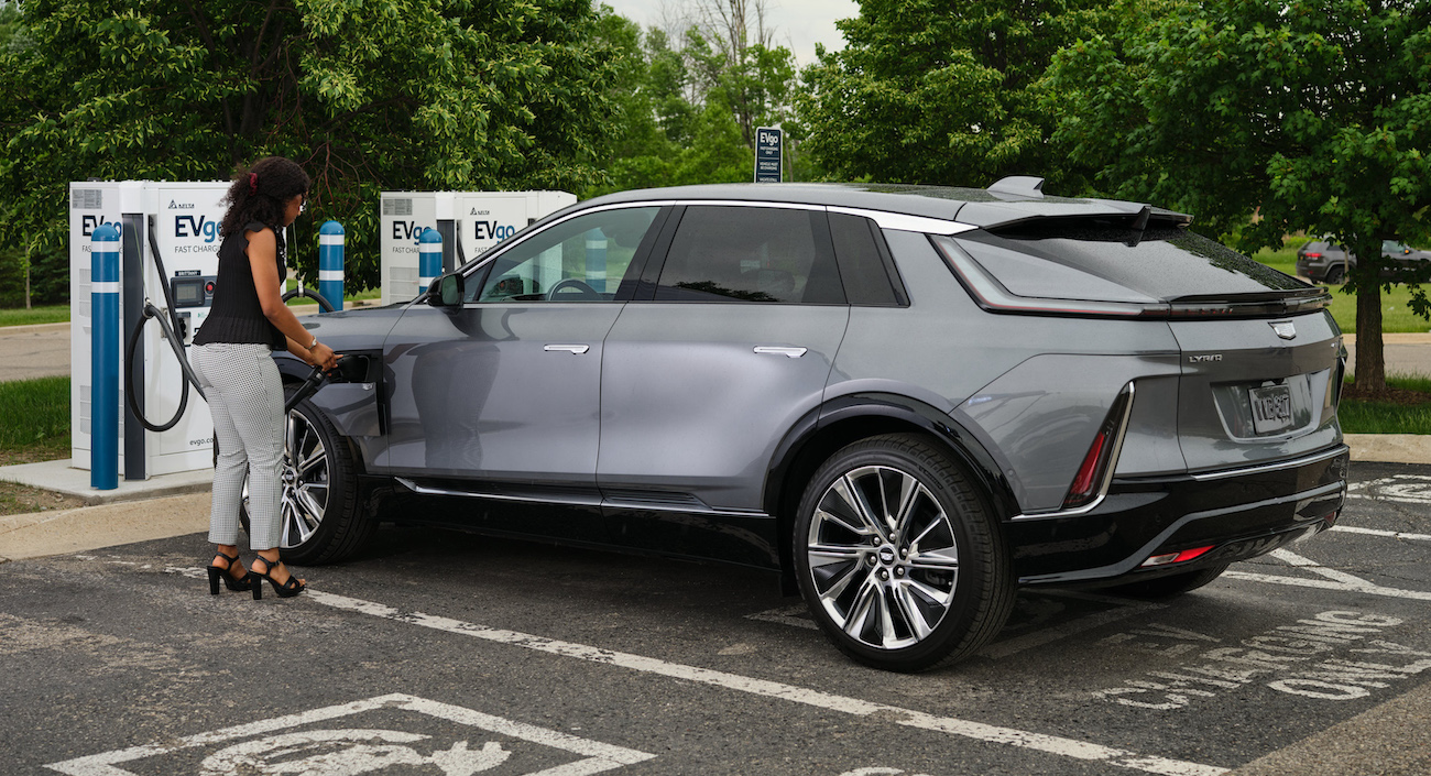 ElectricDrives | GM and Pilot Company to build coast-to-coast electric ...