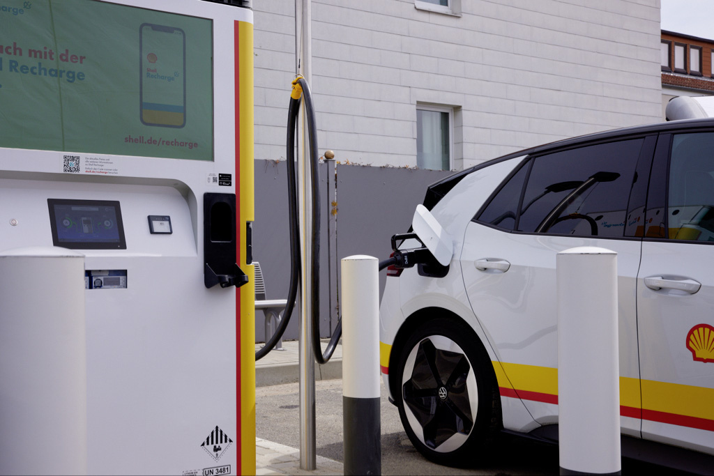 ElectricDrives | Shell Germany and the Volkswagen Group collaborate on ...