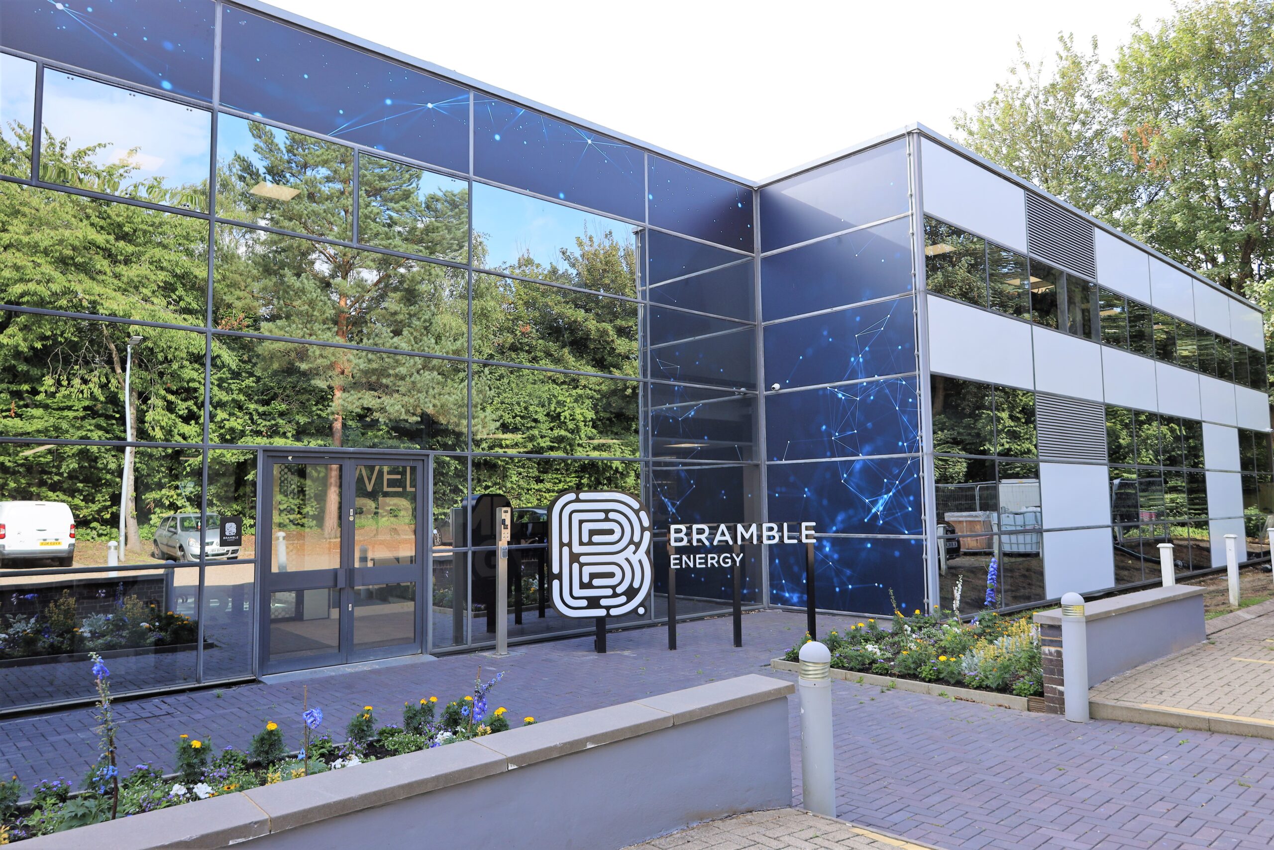 Bramble Energy opens cutting-edge fuel cell innovation hub in the UK