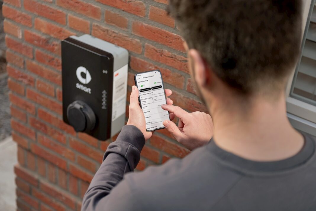 ABB E-mobility collaborates to bring smart charging for smart electric cars