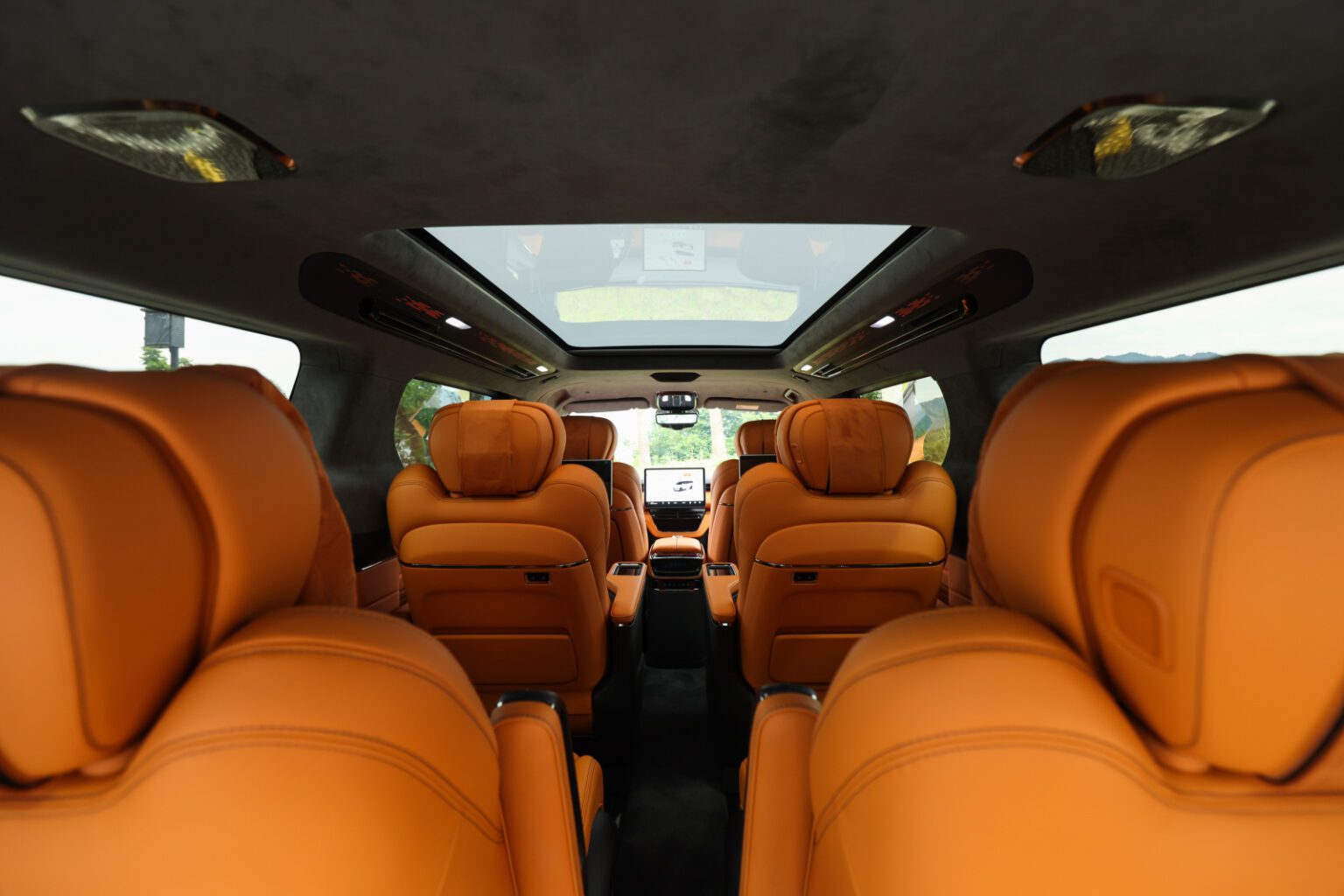 LEVC launches the L380 in China, marking the electric taxi manufacturer ...