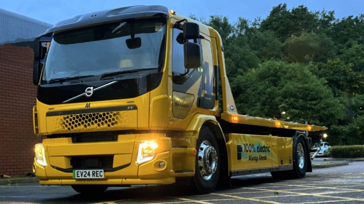 The AA adds fully-electric recovery trucks to its UK fleet