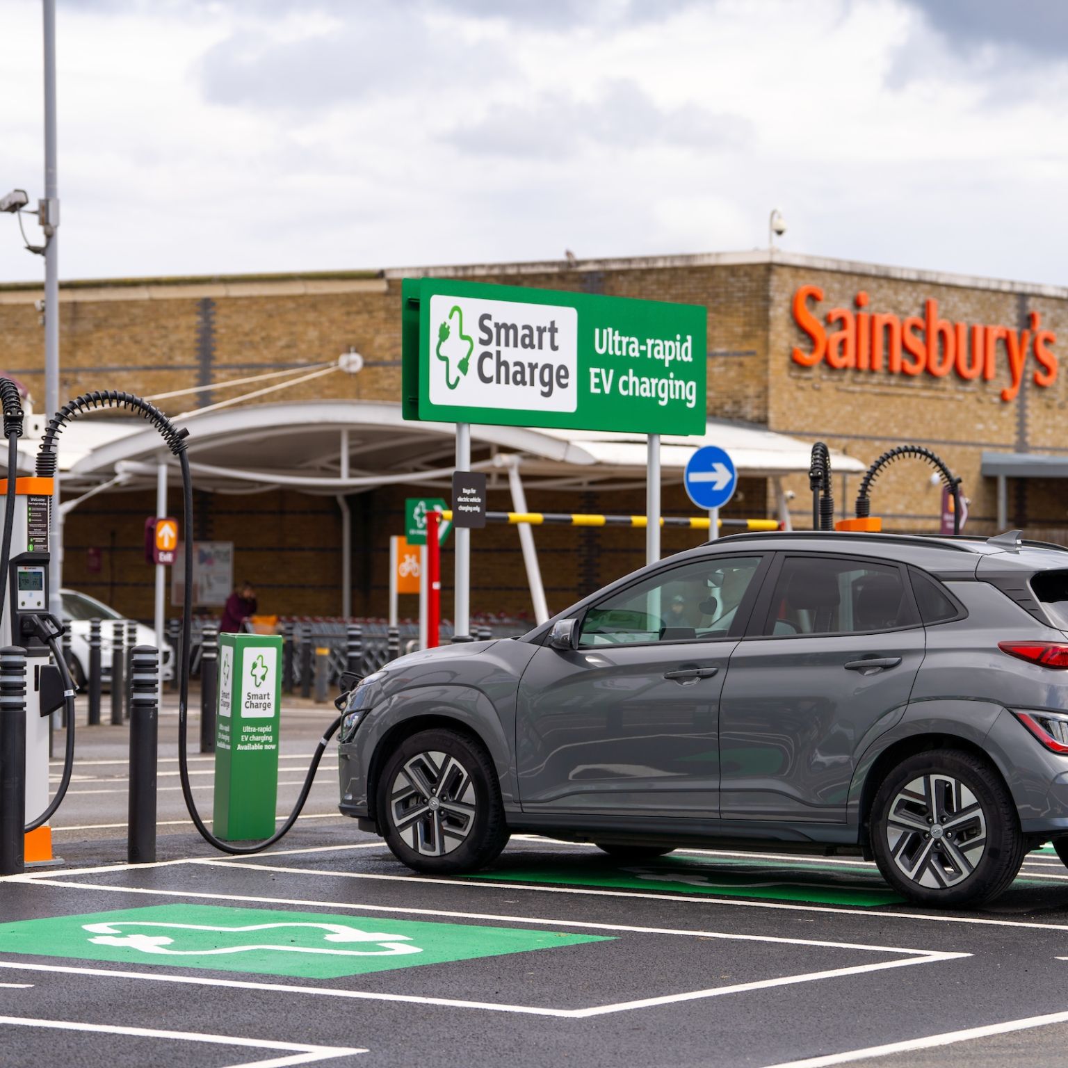 Smart Charge celebrates its first anniversary: A year in the UK’s ...