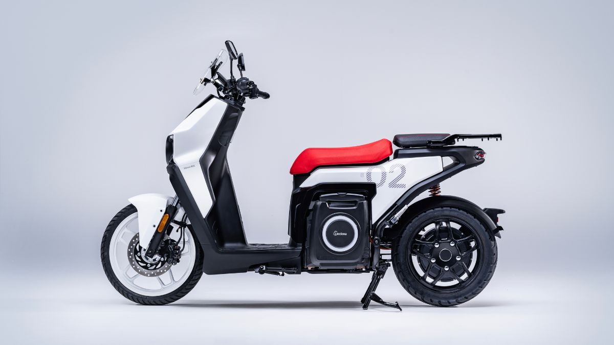 Silence reveals new electric motorbikes at EICMA