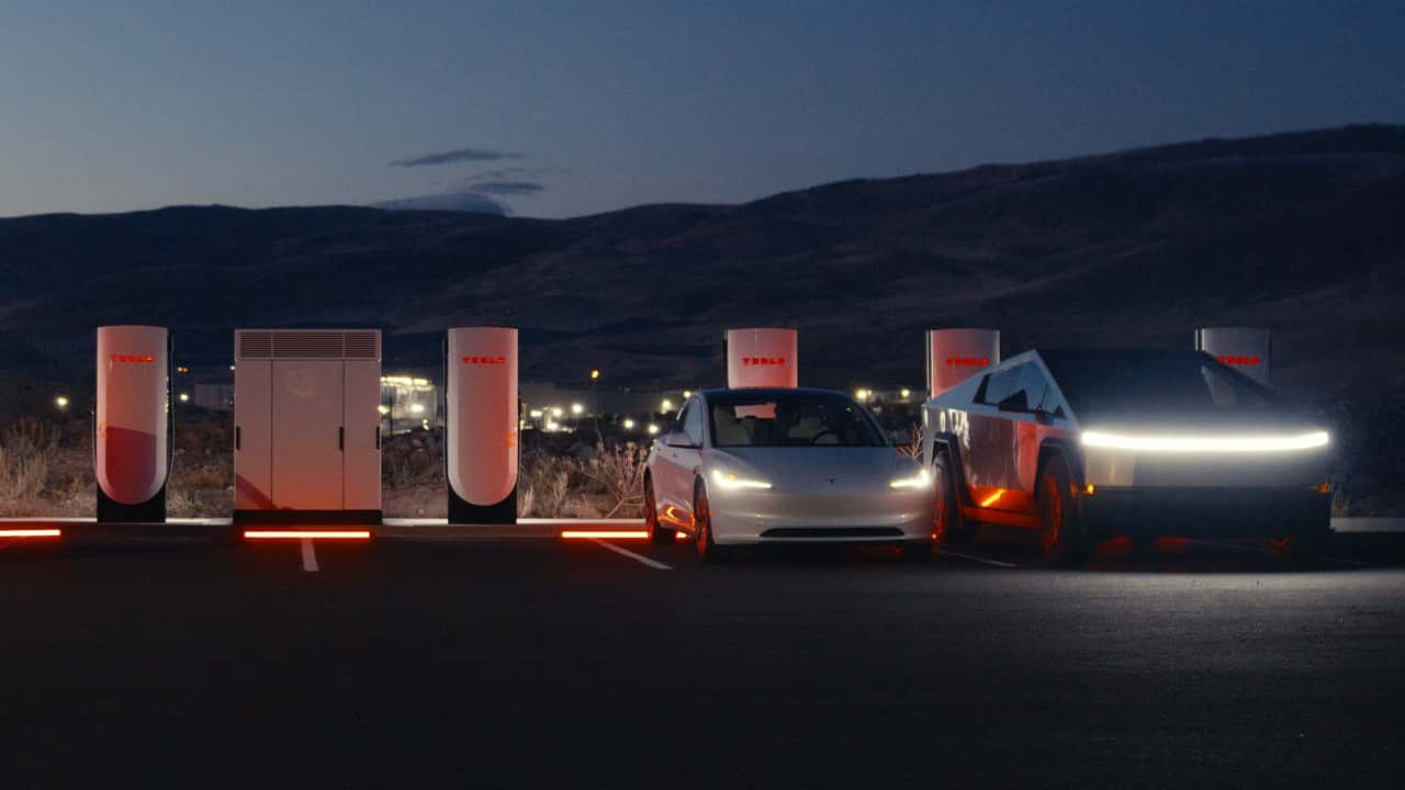 500 kW fast-charging is here: Tesla debuts V4 Supercharger technology
