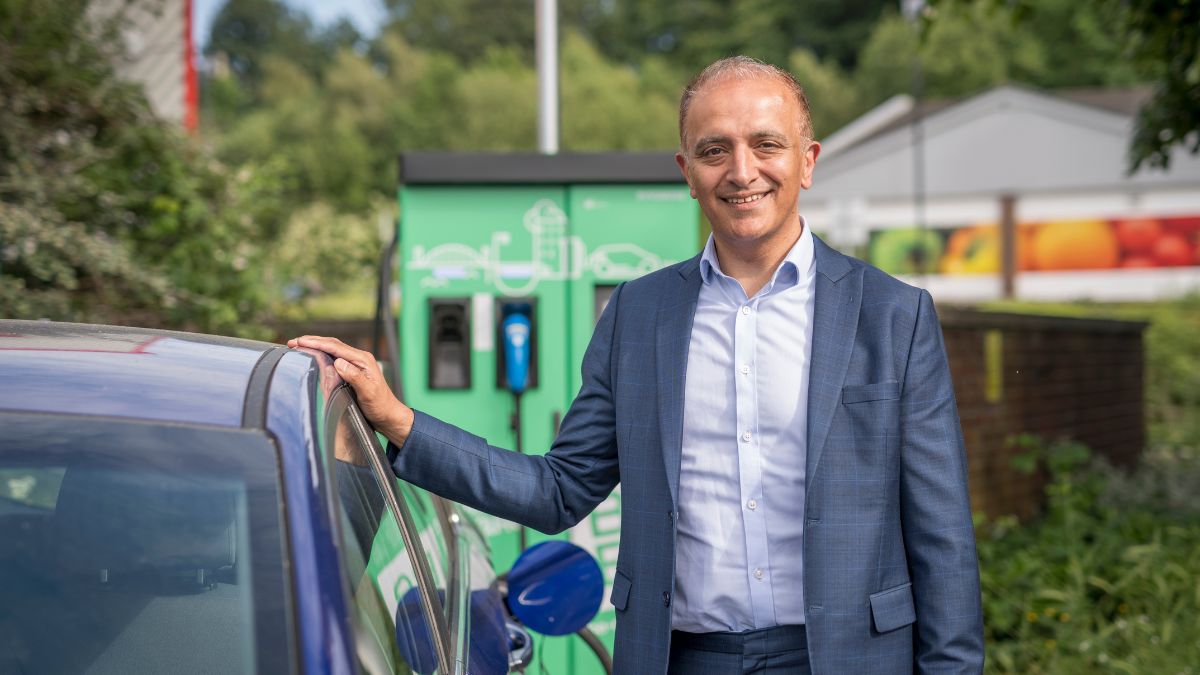 Driving home for Christmas – don’t wait for all those chargers