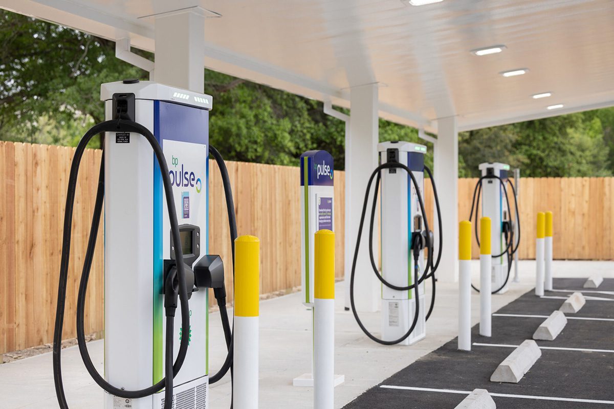 Charge up at Waffle House: bp pulse expands EV network across the US