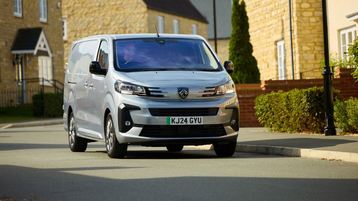 UK extends Plug-in Van and Truck Grant to 2027