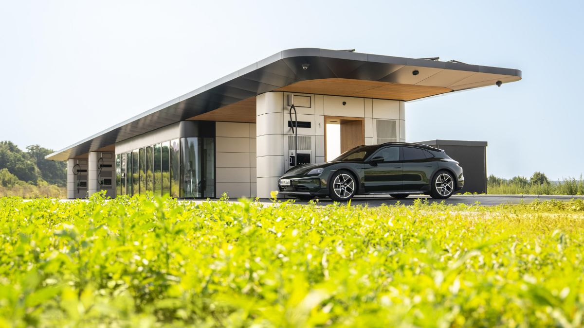 EV charging in style: New Porsche charging lounge sets the standard