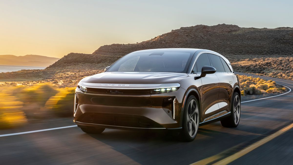 Lucid Gravity starting price reduced to $79,900 with new model